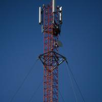 China Wireless Communication Maintenance-Free Guyed Tower Pre-Galvanized Steel For Remote Rural Area for sale