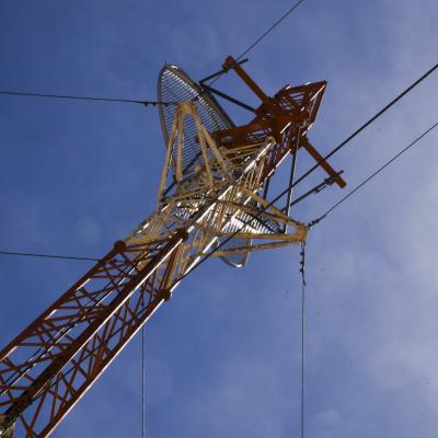 China Wireless Communication Galvanized Guyed Wire Tower Wind Resistant For 5G Signal Transmission for sale