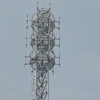 China 3 Leg Tubular Anti-Corrosion 304 Stainless Steel Communication Tower For Chemical Plant Area for sale