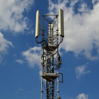 China 18M 42M 3 Leg Tubular Mountain Seismic Resistant Telecom Tower 9 Level Anti-Shock For High Altitude Area for sale