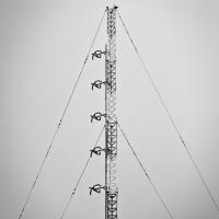China 40M Wind Resistant Guyed Antenna Tower For Coastal Island Signal Transmission for sale