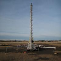 China Portable Telescopic Steel Mast for Rapid Deployment Mobile Base Station and Emergency Surveillance with Industrial-Grade Lifting System and Stabilized Base for sale