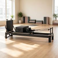 China Leather Upholstery Studio Pilates Reformer Machine Exercise Equipment Tear Resistant for sale
