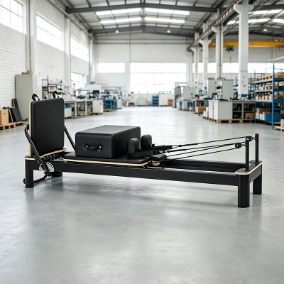 China Leather Upholstery Studio Pilates Reformer Machine Exercise Equipment Tear Resistant for sale
