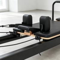 China Leather Upholstery Studio Pilates Reformer Machine Exercise Equipment Tear Resistant for sale