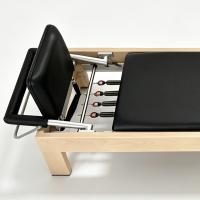 China Professional 3.5MM Solid Maple Wood Pilates Reformer With Tower Rowing Machine for sale
