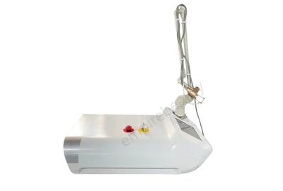 China CO2 Fractional Laser Beauty Machine - Skin Rejuvenation Facial Resufacing Skin Tightening Scars & Stretchmarks Removal for sale