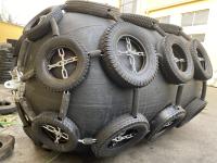 China Natural Rubber Air Filled Pneumatic Rubber Fenders With 6-10 Years Lifespan for sale
