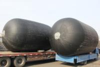 China Black Sling Tyre Inflatable Rubber Fender With Chain Tire Net for sale