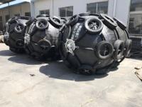 China BV Approved Inflatable Floating Rubber Ship Fender With Aircraft Tyre Chain Net for sale