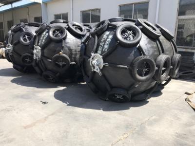 China BV Approved Inflatable Floating Rubber Ship Fender With Aircraft Tyre Chain Net for sale