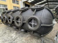 China Cert CCS Ship Rubber Fender Designed with Low Maintenance and Hot Galvanized Chain Shackle Delivering Dockside Protection for sale
