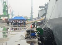 China Pneumatic Ship Rubber Fender 2500mm X 5500mm Chain Tyre Net 0.05mpa for sale