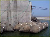 China Floating Marine Salvage Airbags Natural Rubber Rescue Ship Launching for sale