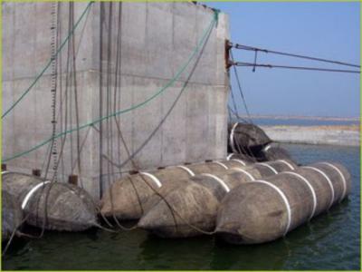 China Floating Marine Salvage Airbags Natural Rubber Rescue Ship Launching for sale