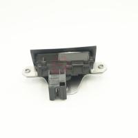 China Land Rover Discovery Rear Door Lock Actuator OE LR014184 - Direct OEM Replacement Part with 12-Month Warranty for sale