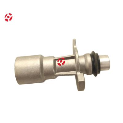 China Aluminum Water Pipe Joint Oil Cooler to Water Pump Inlet Tube OE LR028136 for Land Rover for sale