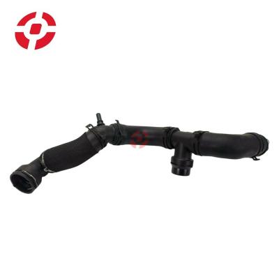 China Radiator Top Hose for Land Rover Upper Radiator Pipe OE LR034641 Coolant Water Hose 80mm for sale