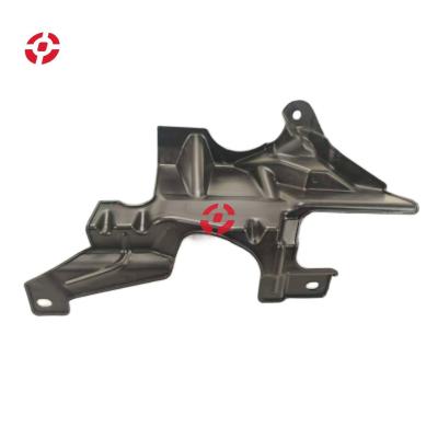 China Land Rover Range Rover Sport Underbody Shield Guard Bracket OEM LR118389 LR118390 Splash Shield for sale