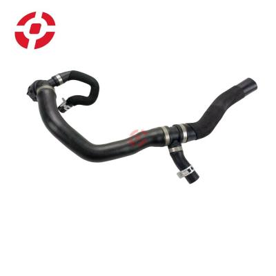 China Volvo Engine Coolant Hose Silicone Radiator Pipe 31368574 31368852 Heavy Duty for sale