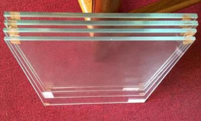 China Ultra Clear Float Glass for Building Heat Resistance ≤0.3mm/m°C and Irregular Design for sale