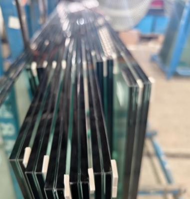China 4.38-40.28mm Clear Laminated Tempered Toughened PVB/Sgp Safety Frosted Acid Etched Insulated Glass, Laminated Glass for Fence Railing Guardrail Wall for sale
