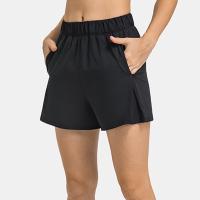 China Leisure Pocket Sports Yoga Shorts Workout Running Pants Sweat Wicking for sale
