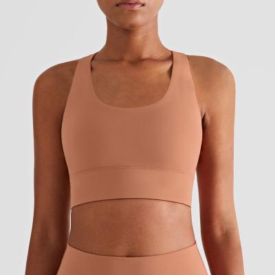 China 240g Womens Sports Bra Cross Back Full Coverage Wirefree Padded Yoga Bra for sale