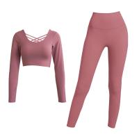 China Long Sleeve Two Piece Yoga Outfits Moisture Wicking Yoga Pants And Tops Sets for sale