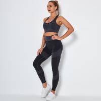 China Seamless 2 Piece Yoga Set Clothes Nylon Spandex High Elastic Knitted Striped for sale