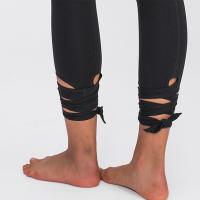 China Strap Leg Women's Stretch Yoga Pants Stretchable Tummy Control Workout Capris for sale