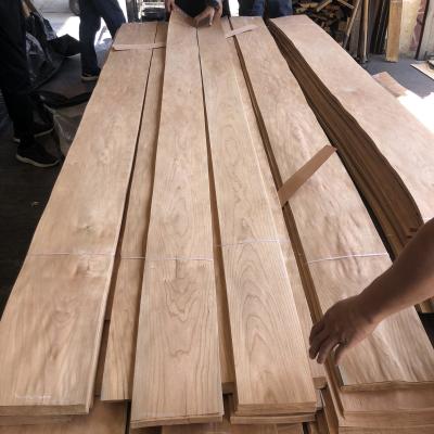 China Mountain Pattern Natural Wood Veneer With Excellent Durability for sale