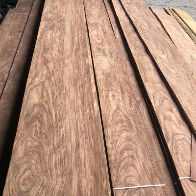 China AA Grade Natural Furniture Wood Bubinga Veneer Plywood 0.45mm for sale