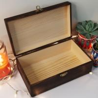 China Custom Engraved Wood Pet Memory Box 9.5x5.5x3.5 in Personalized Pet Portrait Keepsake Box for sale