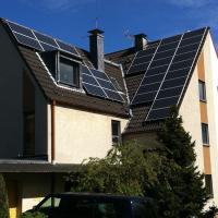 China Black Shingle 100W 170W Black Mono PV Panel with PET/ETFE/GLASS Surface Material for sale