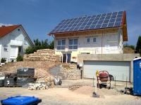 China Overlapping Mono Solar Panel Photovoltaic Cell 80w 170w For Roof Shingle for sale