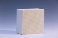 China VOC Honeycomb Catalytic Converter Substrate White And Cellular for sale