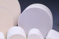 China Alumina Ceramic Substrate 200CPSI , Honeycomb Ceramic Catalyst Support for sale