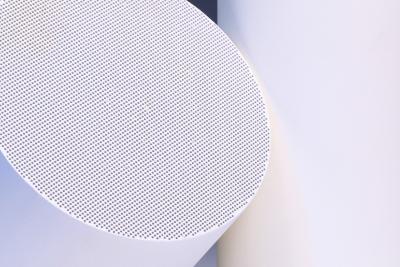 China 50.9% SiO2 Cordierite DPF , Silicon Carbide Sic DPF For Catalytic Converters for sale