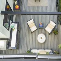 China Eco-friendly PVC Foam Decking 140mm x 25mm Outdoor Vinyl Flooring Likewood Finish for sale