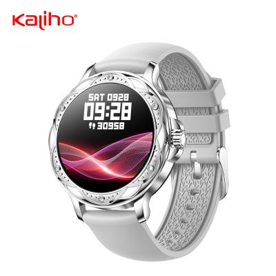 China 5 Styles UI Interface Sport Smart Watches with Voice Assistant Bluetooth Call and IP68 Waterproof Blood Oxygen Monitoring for sale