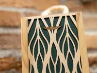 China Rectangle Wooden Wine Box with Burned Printing Personalized Anniversary Wedding for sale