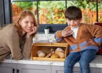 China Keep Your Bread Fresh and Your Kitchen Organized with Our Assembly Required Storage Bo for sale