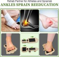 China Non-Slip Single Foot Balance Board in Wood Color for Ankle Strengthening and Recovery for sale