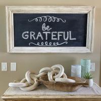 China Indoor and Outdoor Large Decorative Pine Wood 8 Link Chain for Shelves Custom Technique for sale