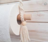 China Custom Design Wooden Bar Toilet Paper Holder for Bathroom Space-Saving Essential for sale