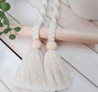 China Custom Design Wooden Bar Toilet Paper Holder for Bathroom Space-Saving Essential for sale