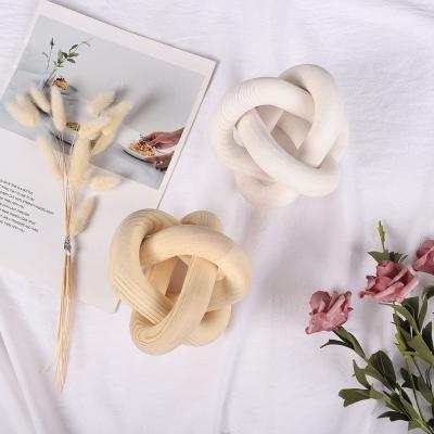 China Indoor and Outdoor Wooden 3 Link Chain for Coffee Table Modern Farmhouse Decoration for sale