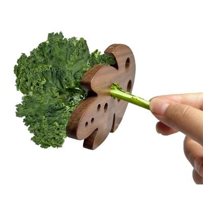 China OEM/ODM Acceptable Bamboo Herb Peeler for Stripping Kale Chard Collard Greens 8 Holes for sale