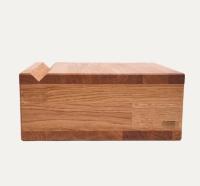 China Classification Non-folding Rack Wall Mounted Bike Rack with Handmade OAK Wood Design for sale